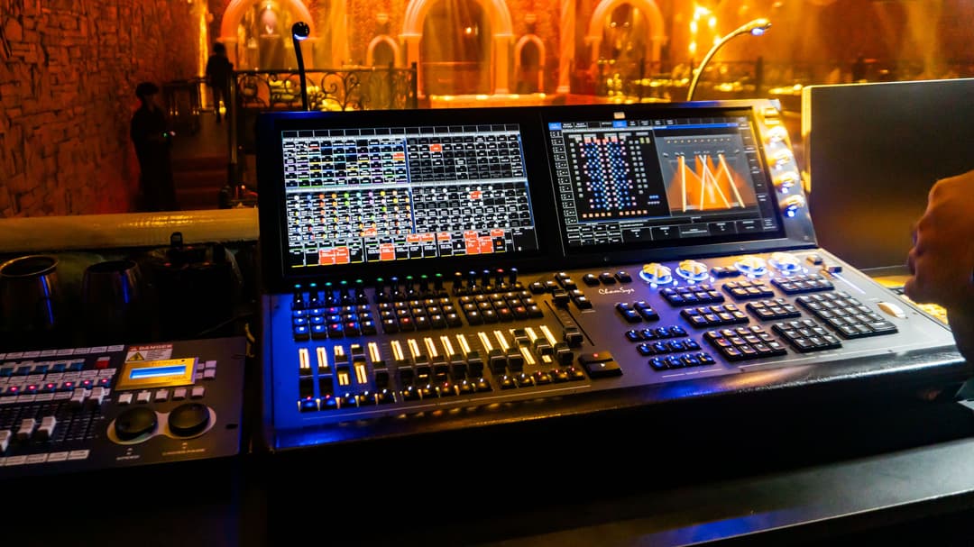 Software MagicQ Software - ChamSys | Aura Visual System